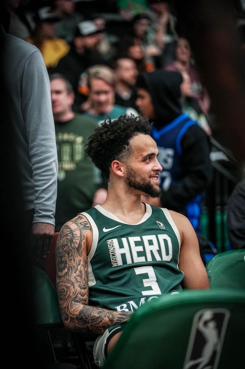 Marcus Graves(VET-CONCEPT Gladiators Trier) Tries To Play Basketball The Right Way And Make The ...